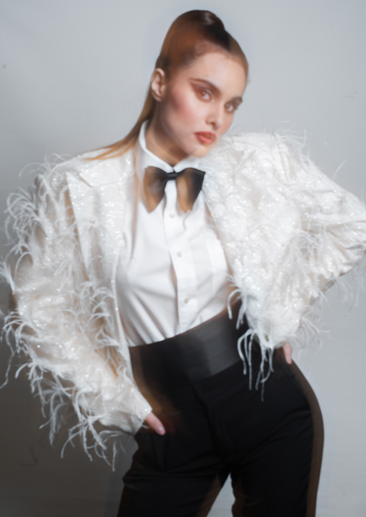 How Max Collins Celebrates the Holidays with Style