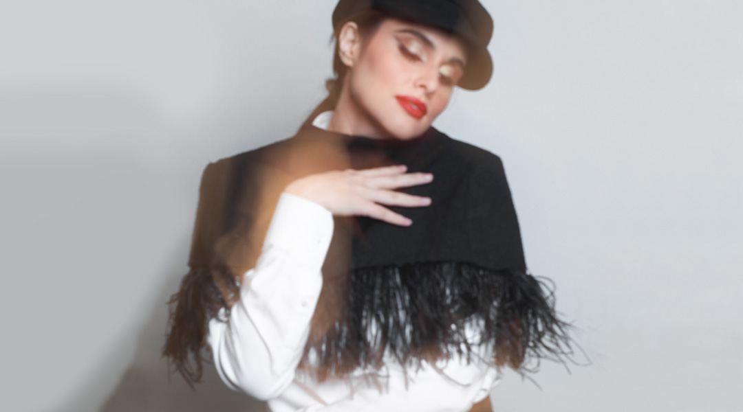 How Max Collins Celebrates the Holidays with Style