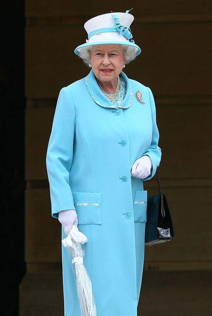 The Queen Commands In Her 5 Favorite Colors
