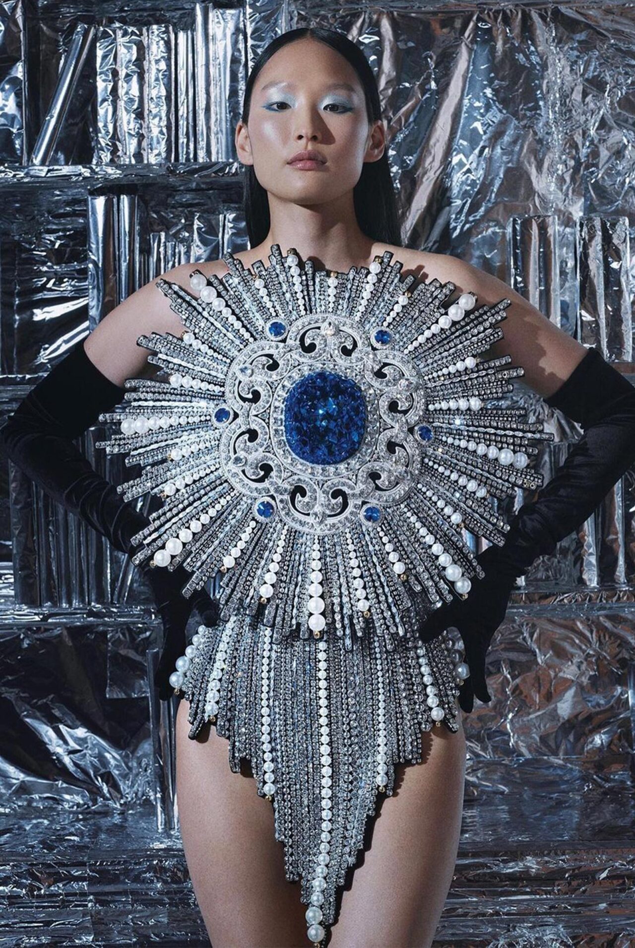 A Guide to Elevating Your Style With Statement Pieces