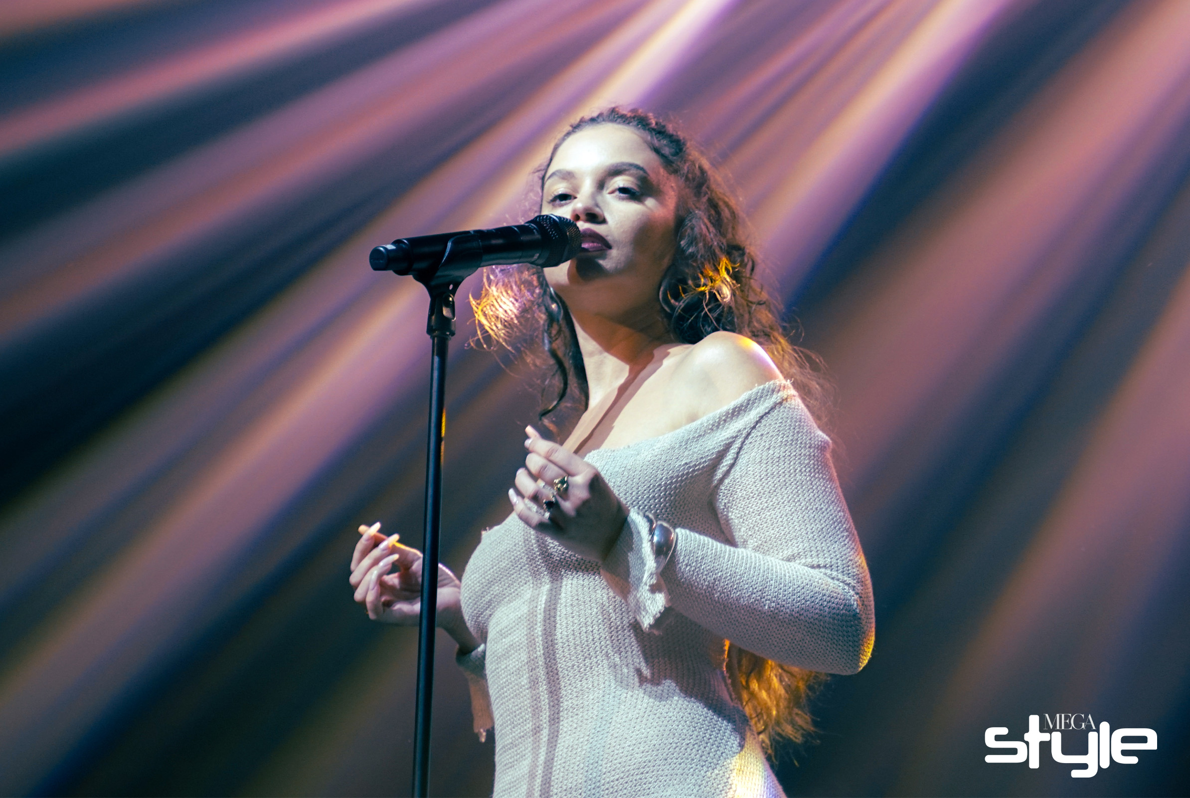 Sabrina Claudio Shares Her Intimate Love and Familiar Sounds
