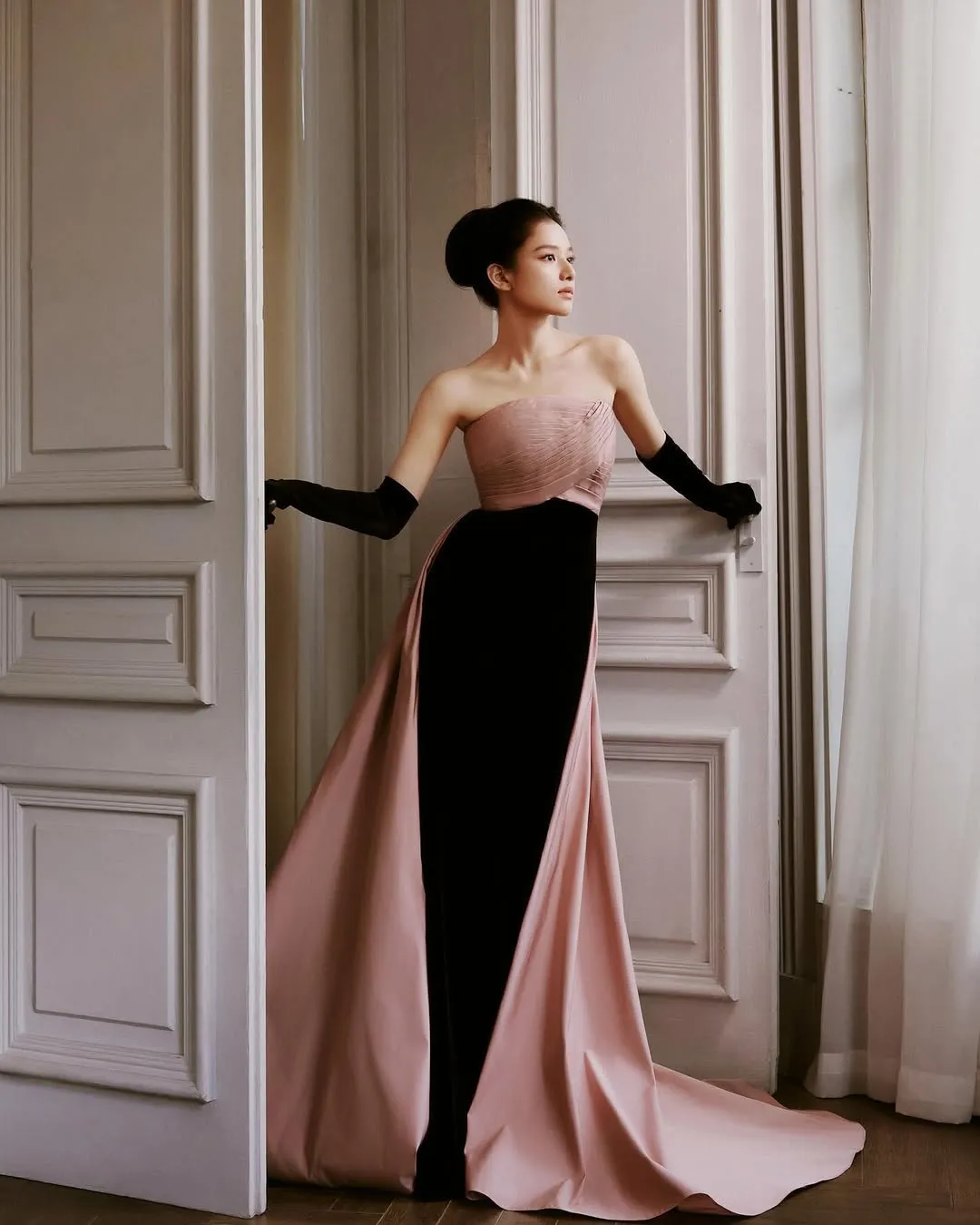 Zhang Jingyi’s Rise: Stardom and Style in Five Years
