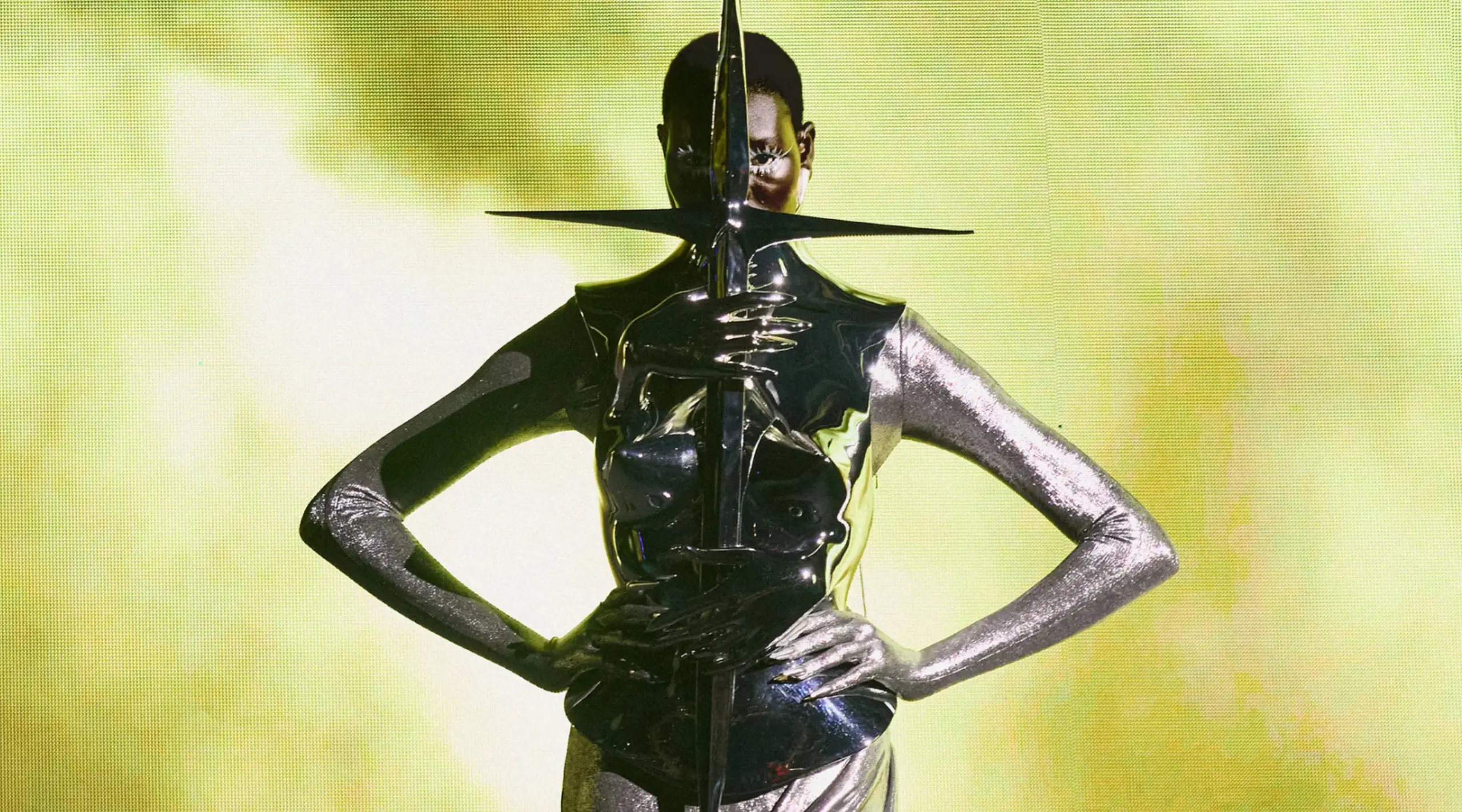 Robert Wun Haute Couture SS26: Fashion and Emotion
