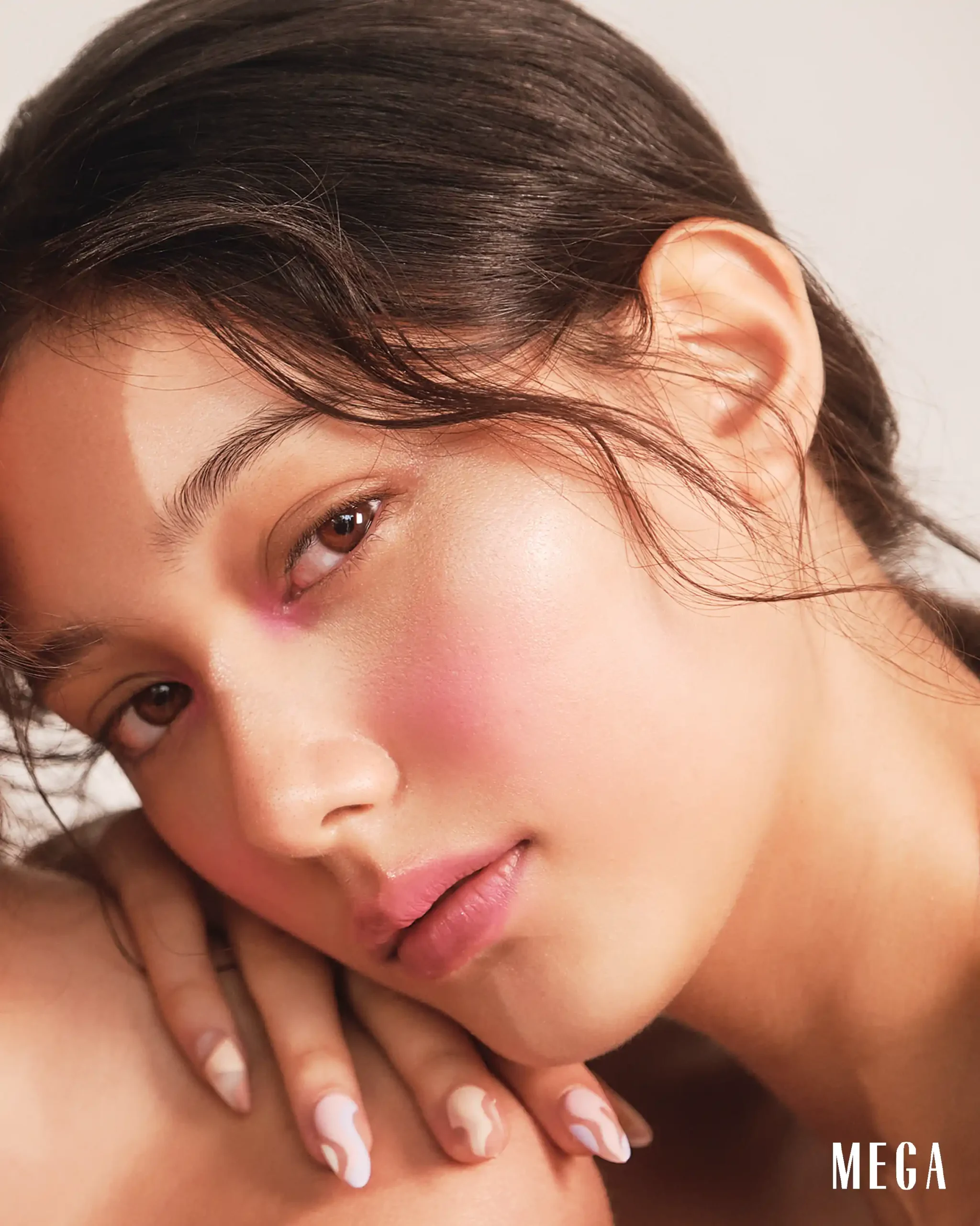 Two-Tone Blush: The Best Contour Alternative for Round Faces